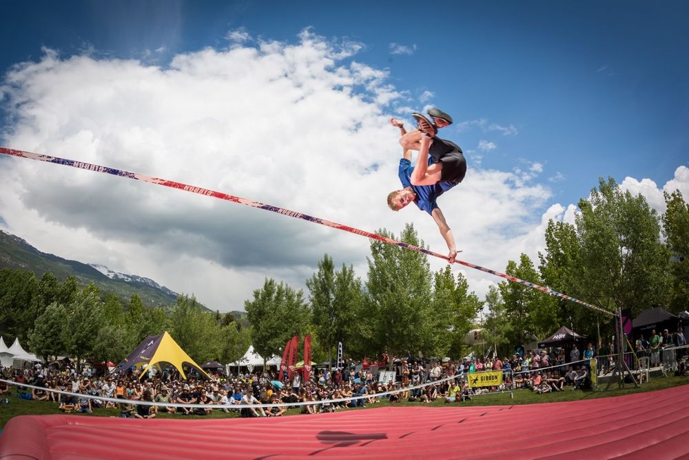 Marius Kitowski - Outdoormix Festival | @outdoormixfest/fronted-vuejs